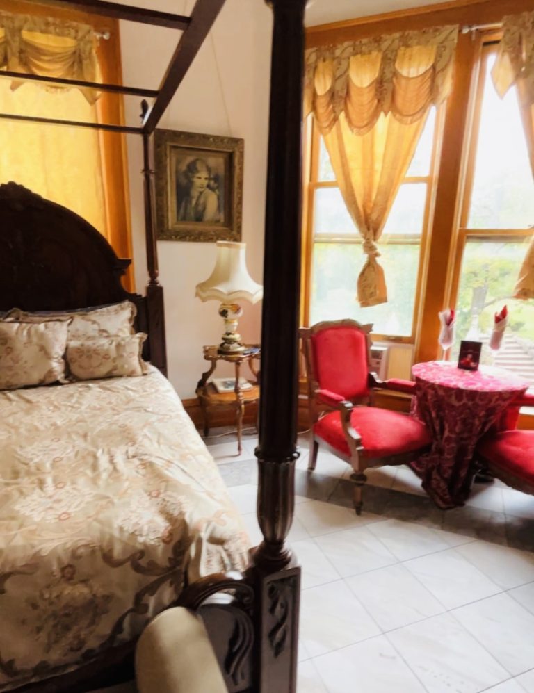 Henderson Castle: A Weekend Getaway in Kalamazoo, Michigan • My ...