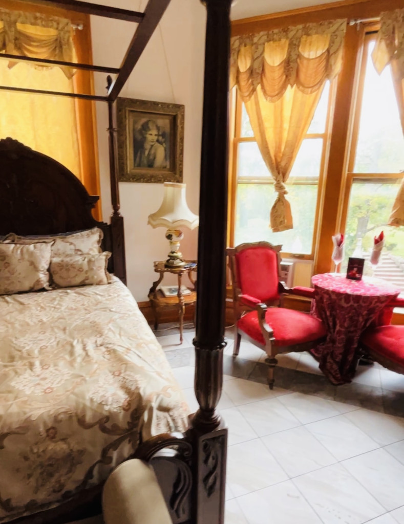 Henderson Castle: A Weekend Getaway in Kalamazoo, Michigan • My ...